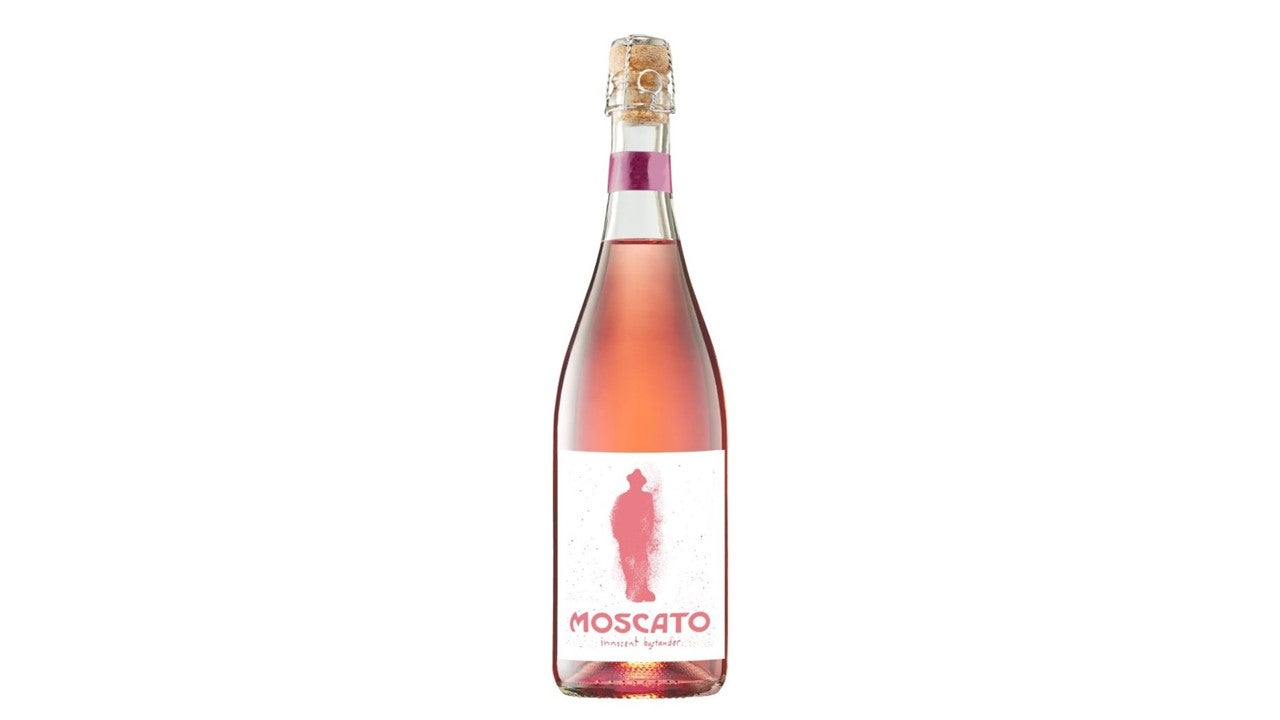 .750 Innocent Bystander Pink Moscato 2023, 7% abv - Victoria Australia ...
